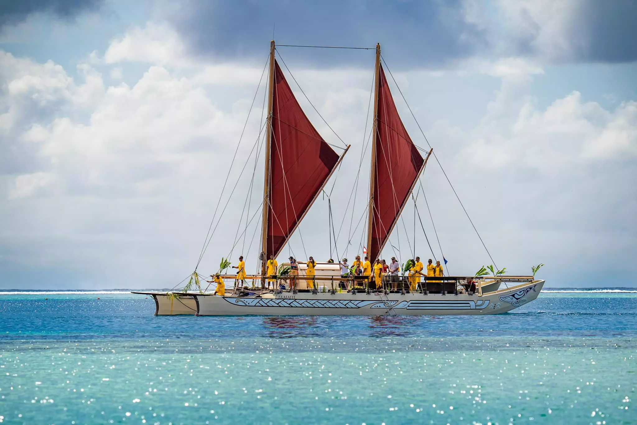 Polynésie : La pirogue Fa’afaite voguera vers Hawaii pour le 13ème ...
