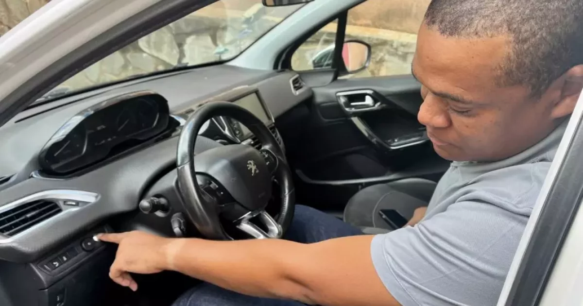 Mayotte : Face aux agressions sur les routes, une société invente un ...