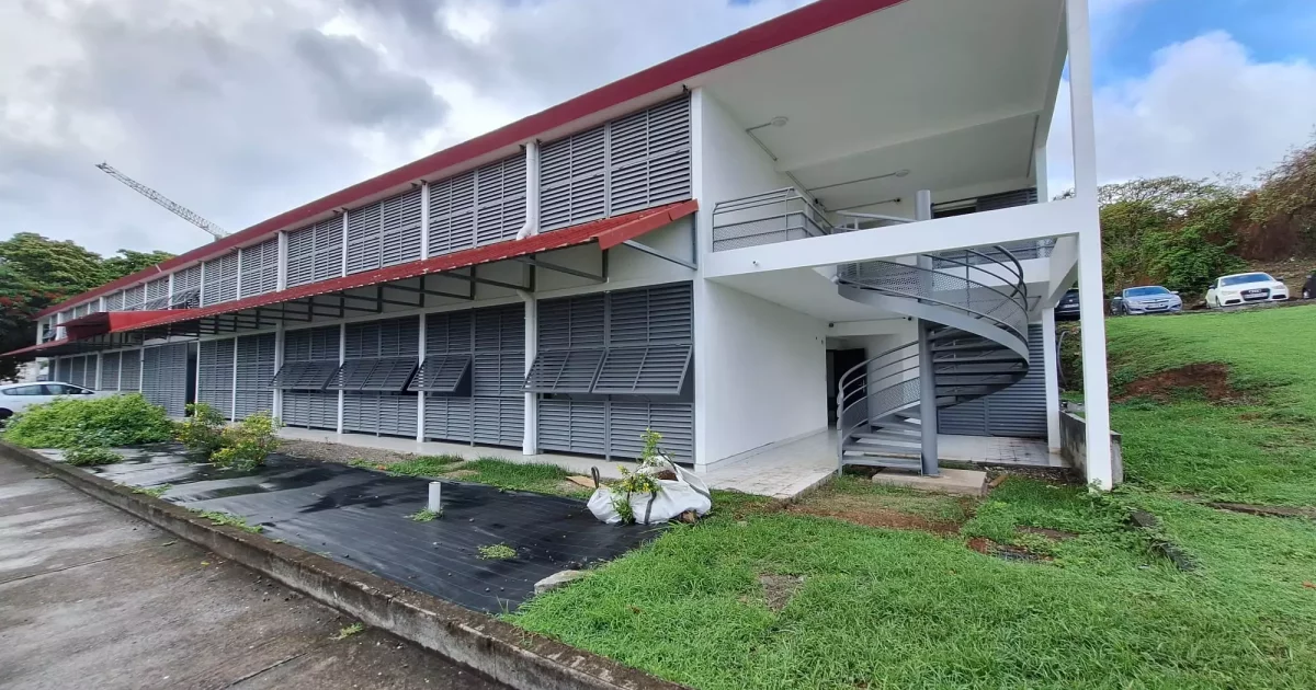 Guadeloupe : Inauguration de la plateforme logistique centralisée du ...