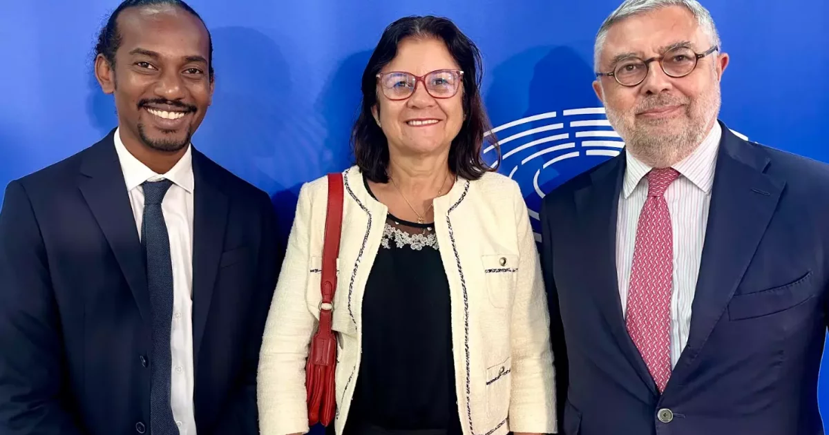 Le Guadeloupéen Rody Tolassy et la Réunionnaise Marie-Luce Brasier ...