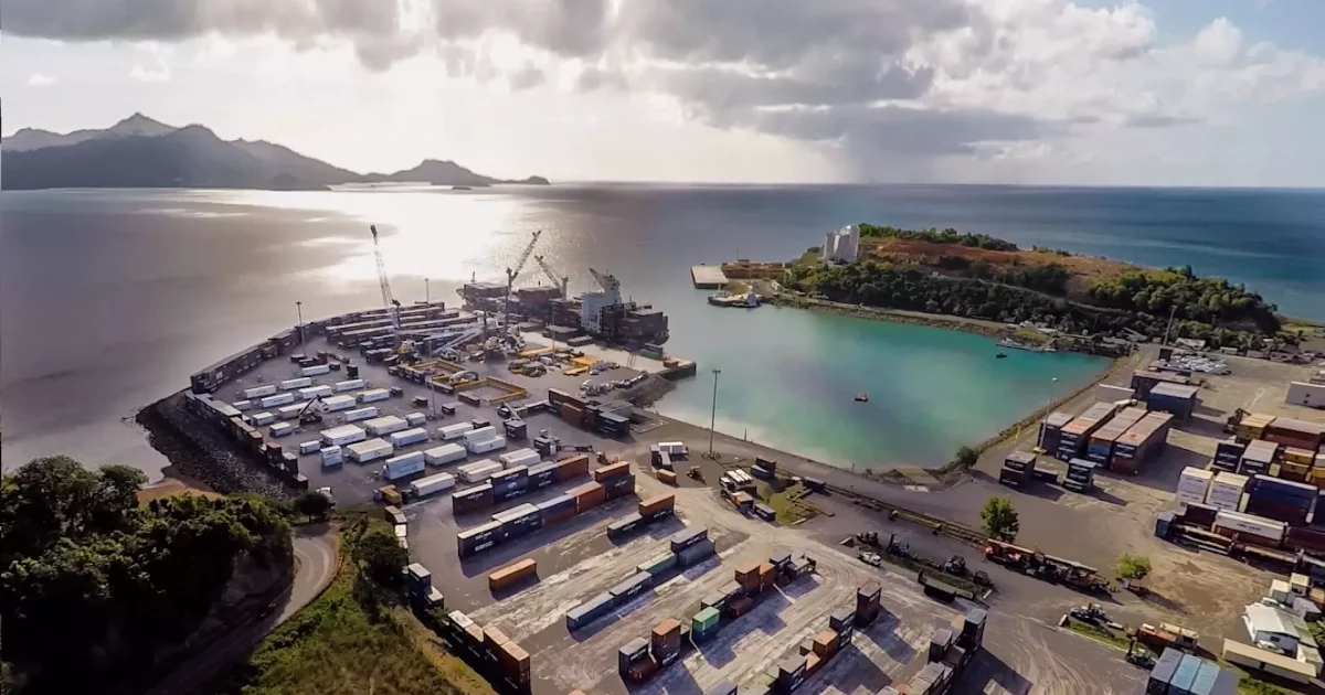 Mayotte : Longoni, un port sous tension mais opérationnel | Outremers360