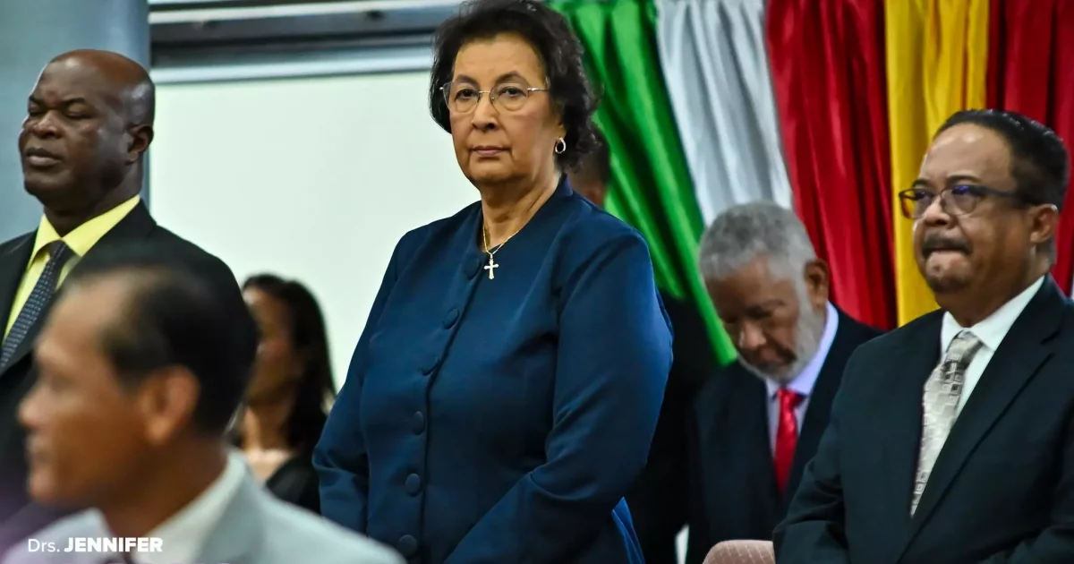 Jennifer Geerlings-Simons devient présidente du Suriname, première ...